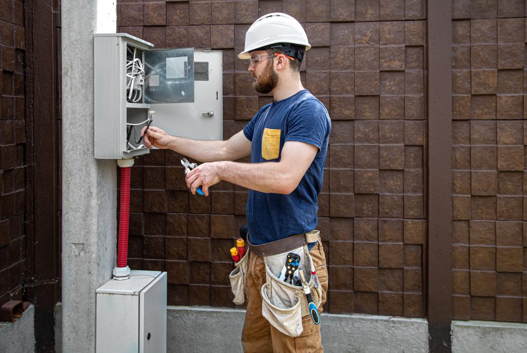Professional Industrial Wiring – Learning Engineering Institute